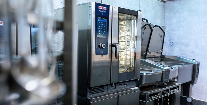 With a spanner and digitalisation: With Digital Service Manager Core ...